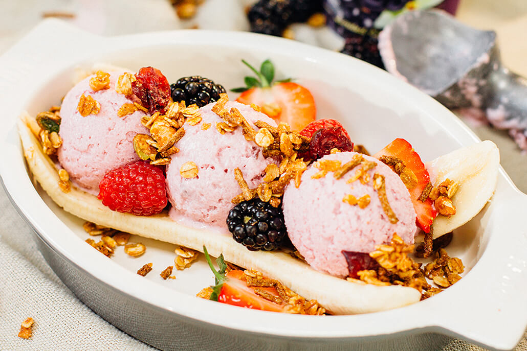 Raspberry Banana Split - Onken Onken